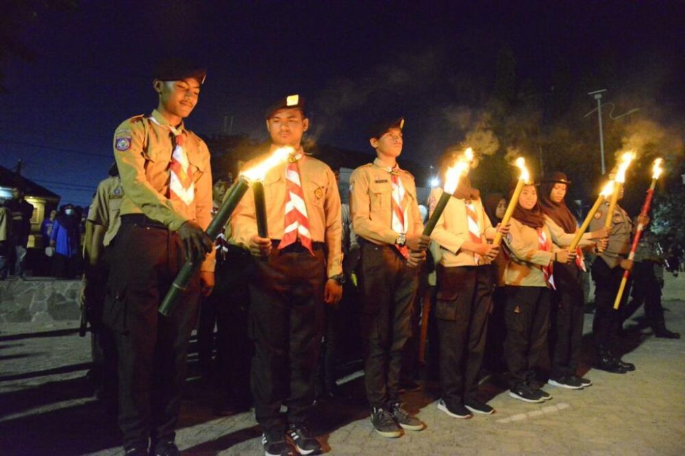 Tradisi Pawai Obor Gorontalo Sambut Kemerdekaan Republik Indonesia ...