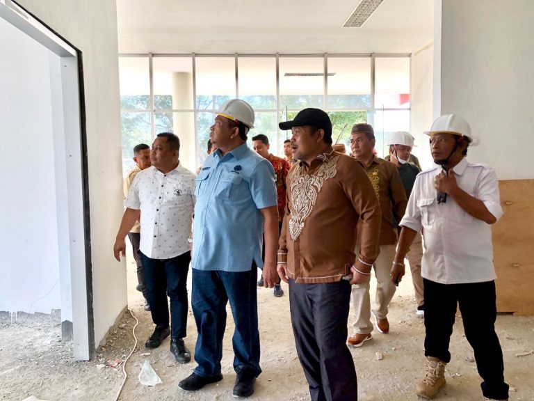 Wamenaker RI Tinjau Progres Pembangunan Gedung BLK Provinsi Gorontalo ...